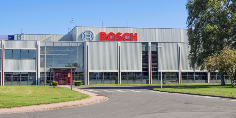 Roland Berger face aux salariés de Bosch Normandie...